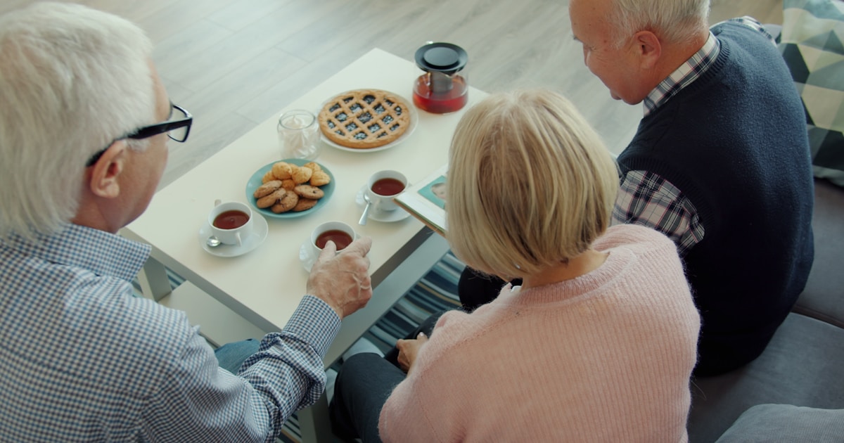 Pension Income Splitting Canada — Rules + Savings | RetireZest